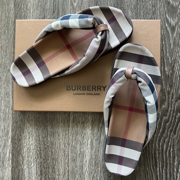 Burberry | Shoes | Burberry Signature Birch Brown Beige Check Sexy ...